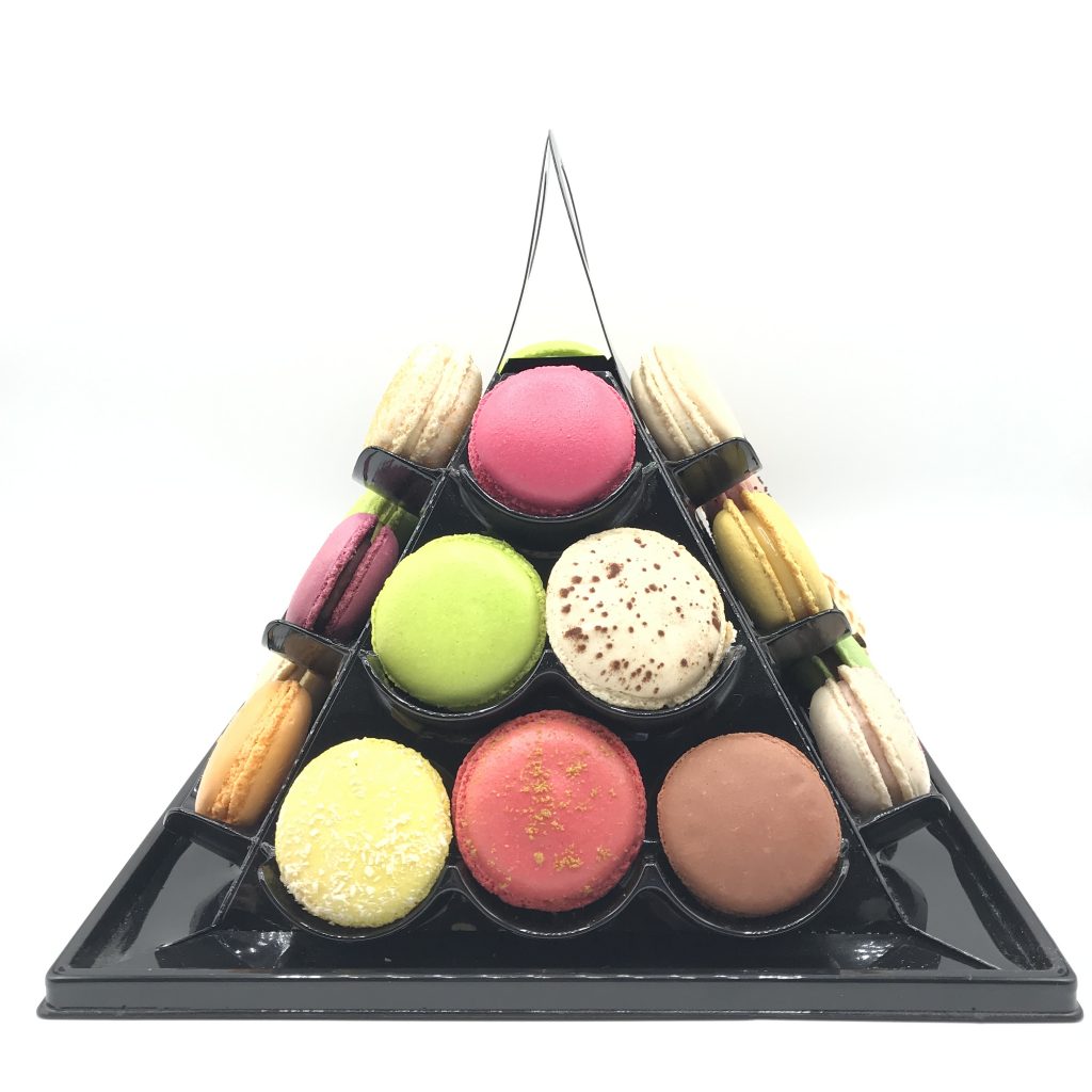 Pyramide de macarons - La Muscadine